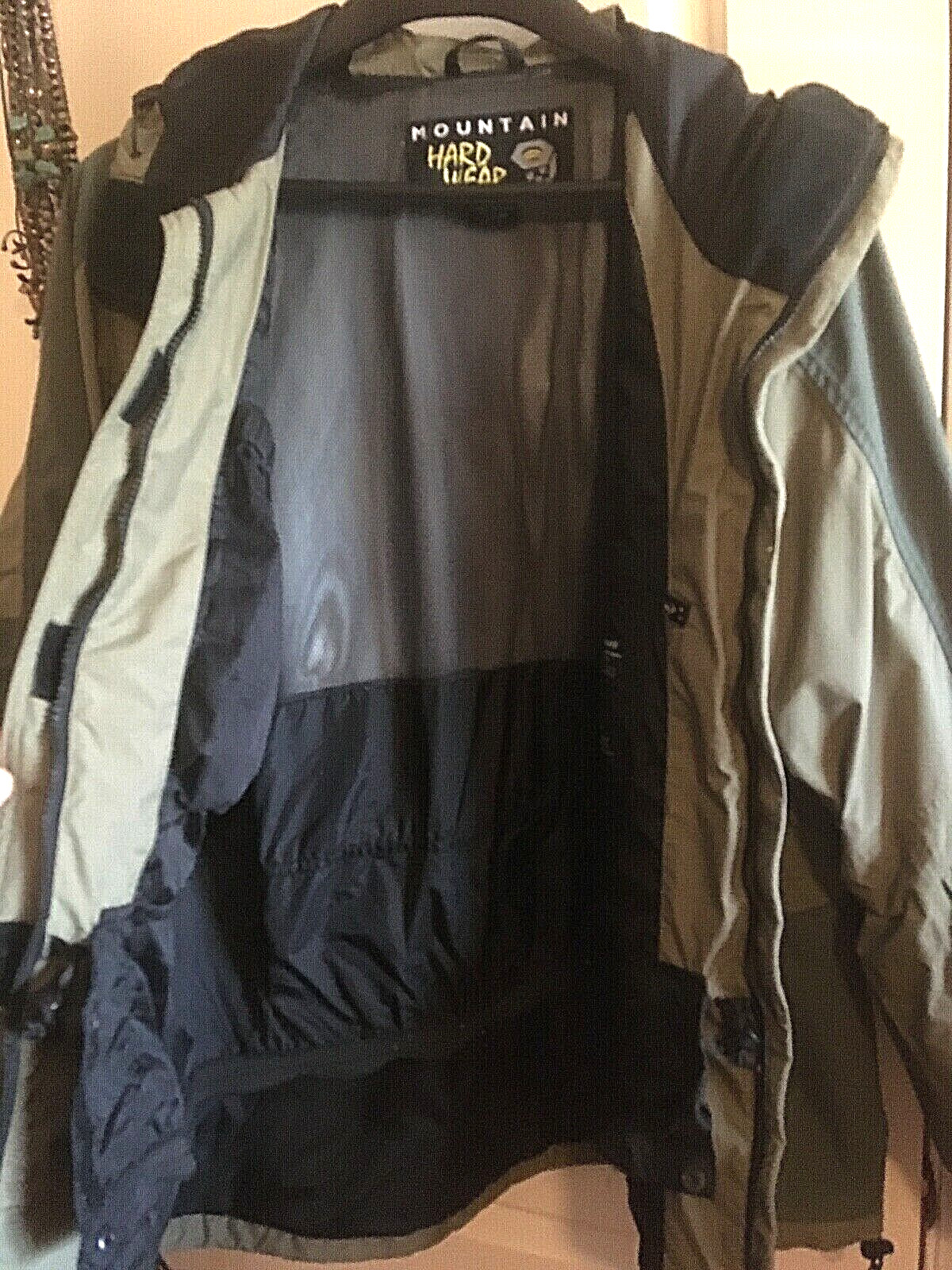 MOUNTAIN HARDWARE ARTICULATED CONDUIT TECHNICAL SHELL… - Gem