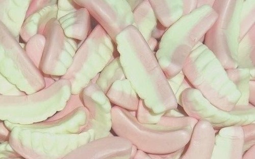 250g CADBURY FRESHA LAUGHS FALSE TEETH DENTURES SOFT BULK LOLLIES PINK ...