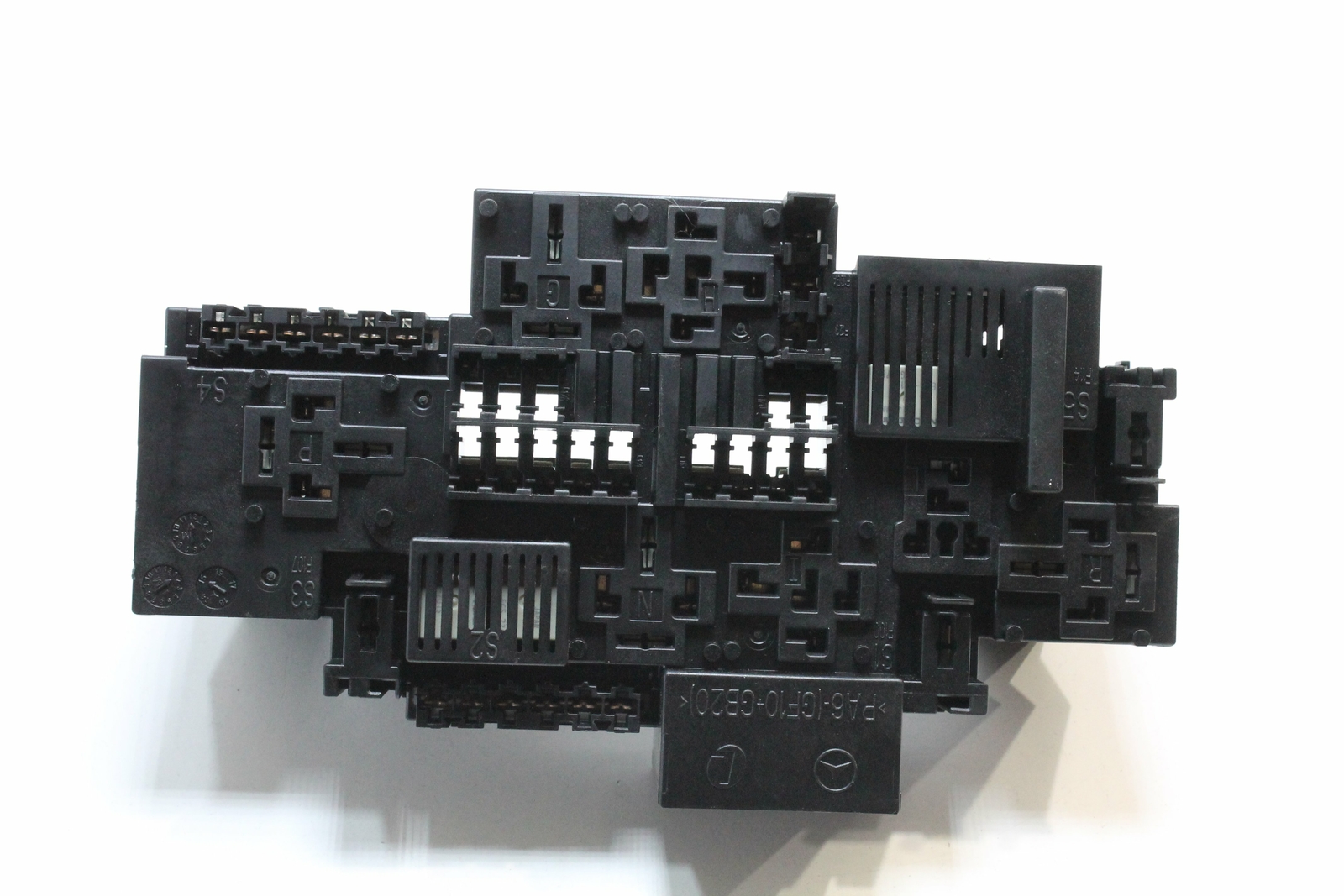 MERCEDES-BENZ C W205 C 250 BlueTEC / d 205.008 Fuse Box A2229063202 2.1 ...