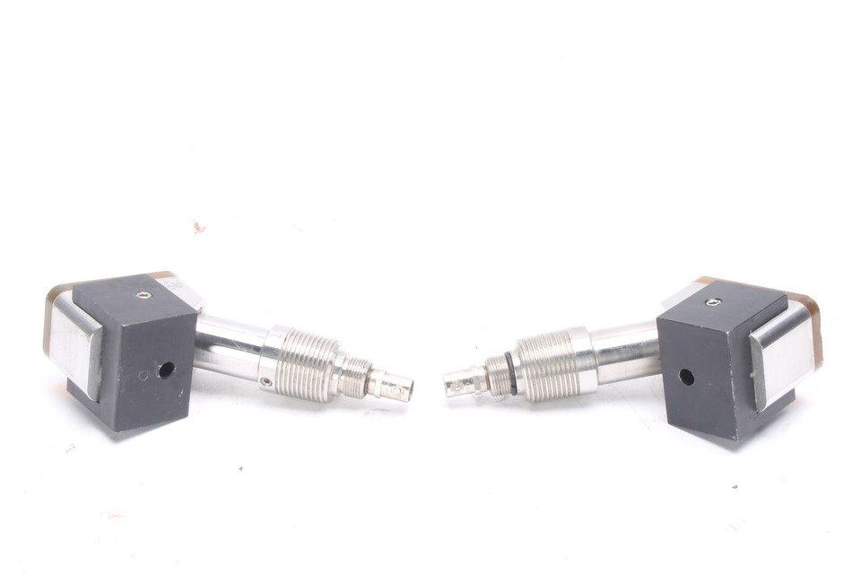 GE PT878 Panametrics Liquid Flowmeter W/ 2x Kanetec MB-PR and 2x CRS-10 ...