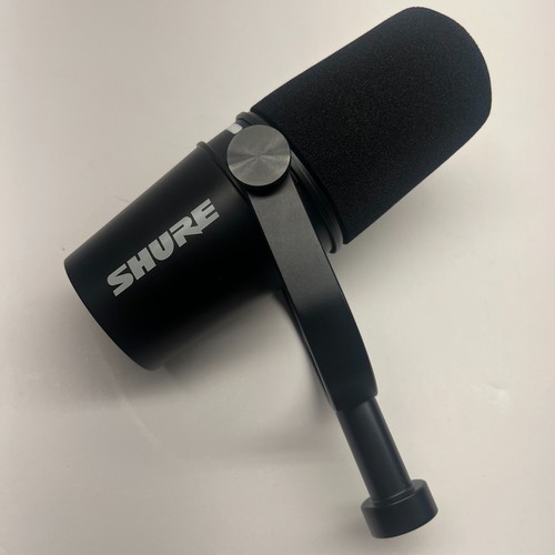 Shure MV7+ (PLUS MODEL) Hybrid USB/XLR Dynamic Podcast Microphone Black ...