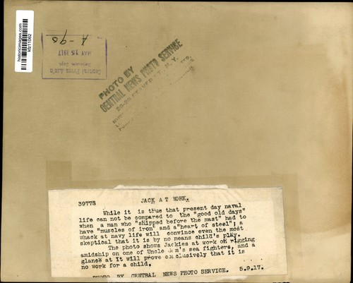 1917 Press Photo 'Jackies' at work on rigging on Uncle Sam's sea ...