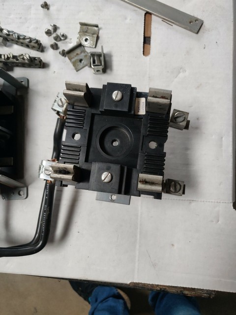 Cooper Circle AW Cutler Hammer Murray 100 or 125 Amp Meter Socket Parts ...