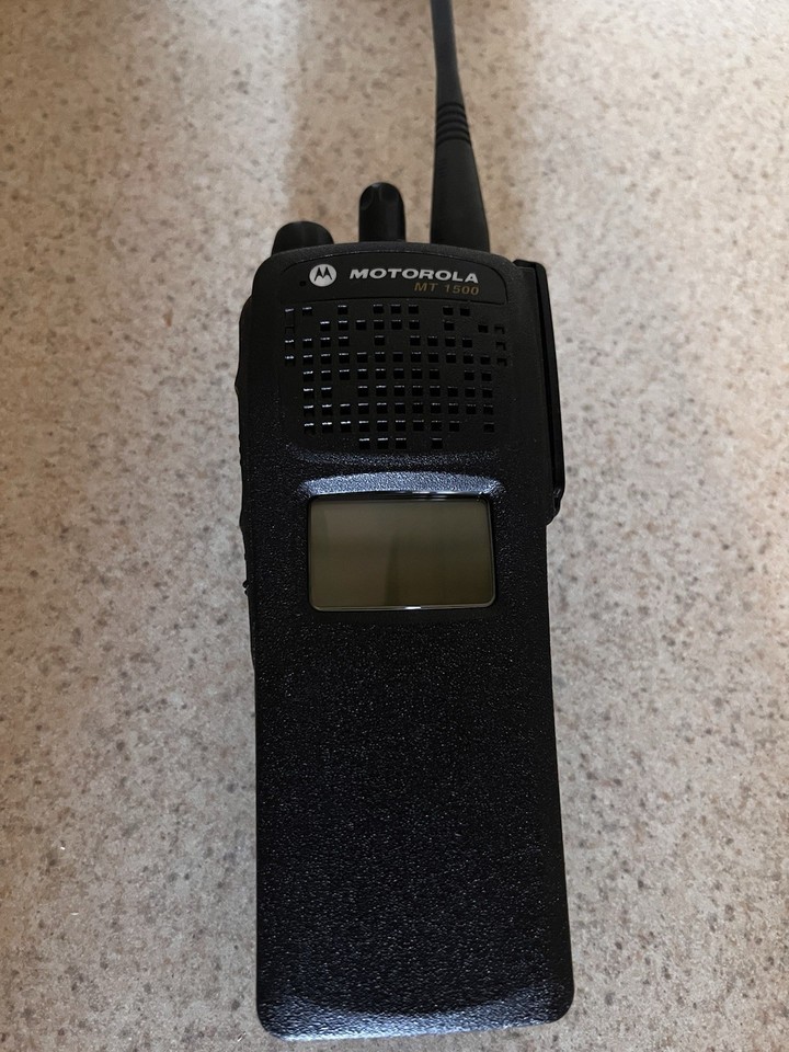 Motorola MT 1500 UHF 450-520 MHz Portable Radio, 48 Channels ...