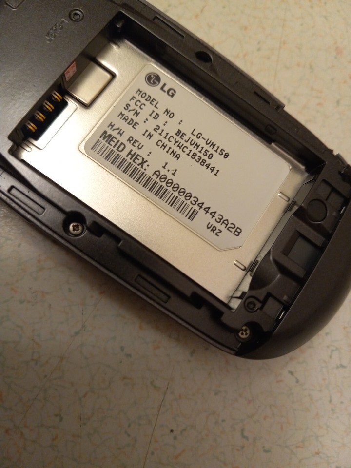 LG Revere LG-VN150 Verizon Wireless 108MB Black Silver Vintage Flip ...