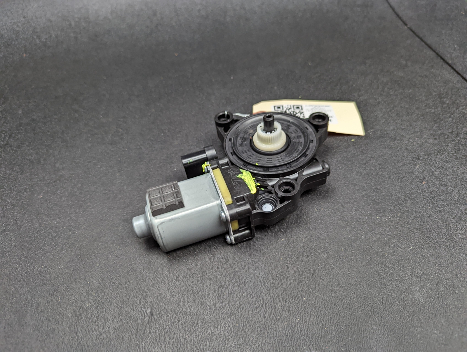 Front Left Door Window Regulator Motor 2019 Hyundai Tucson 82450-D3000 ...