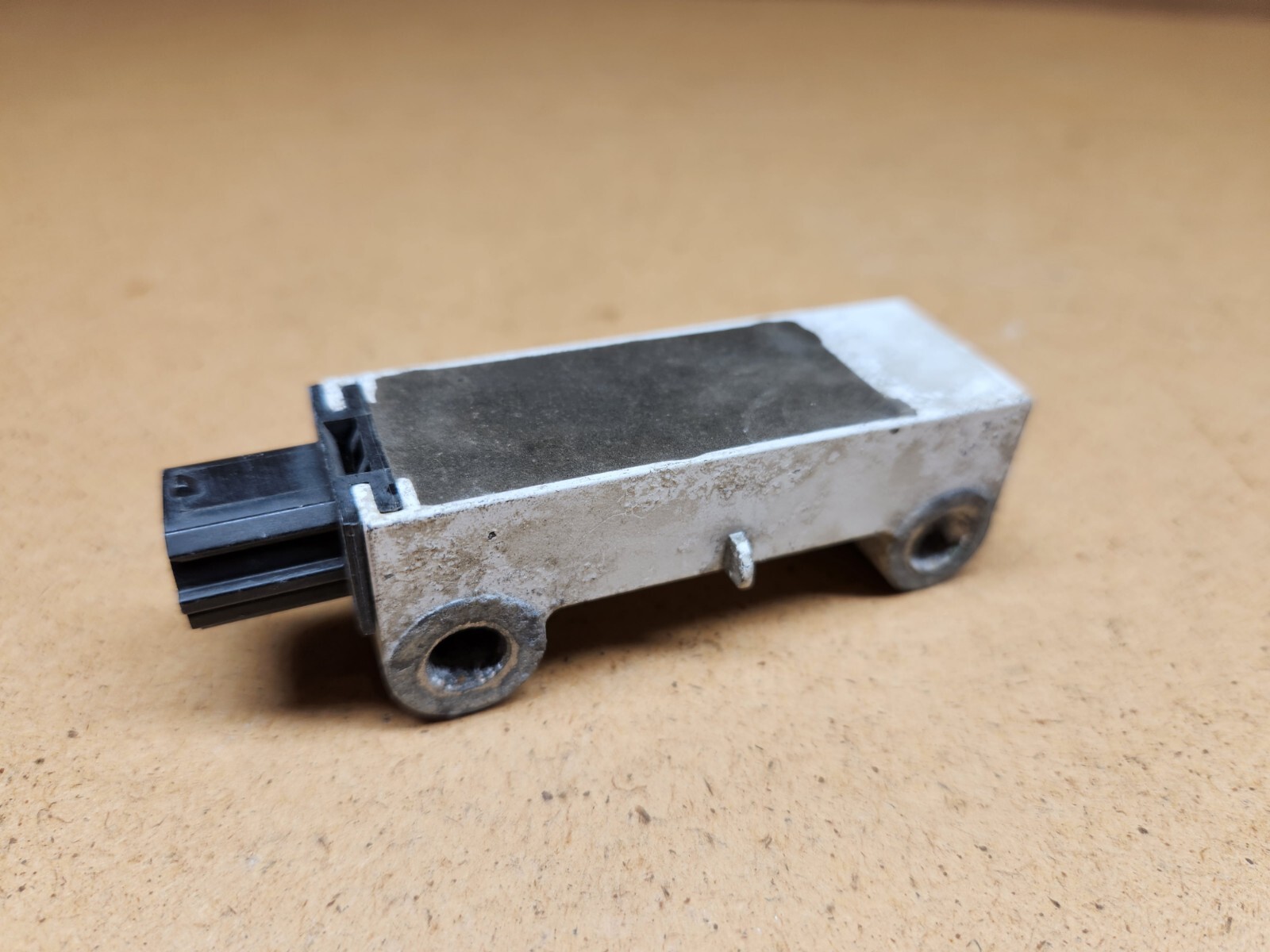 *NEW* Genuine OEM Nissan Front Impact Air Bag Sensor 98581-ZL10B *FREE ...