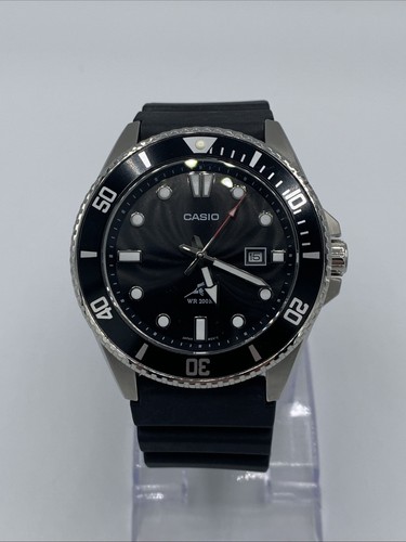 Casio MDV-106 Marlin Watch 44mm Case Black Dial Band New Battery READ ...