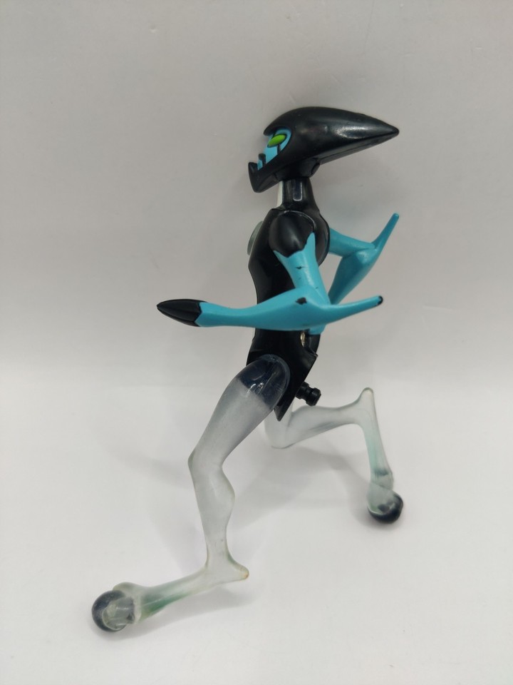 Ben 10 XLR8 Figure Running with Clear Legs Bandai - No Tail - Rare Toy ...