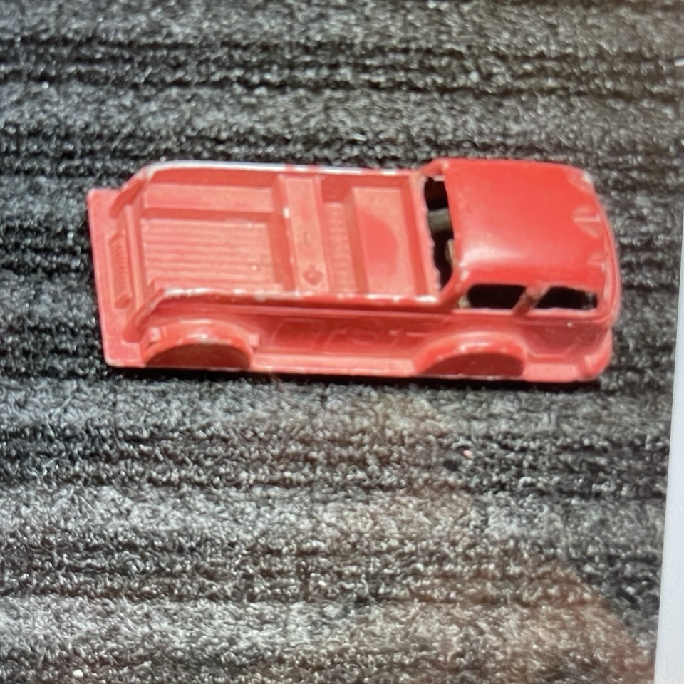 Vintage Tootsietoy 1940s Red Cab Over Fire Engine Truck Split Window ...