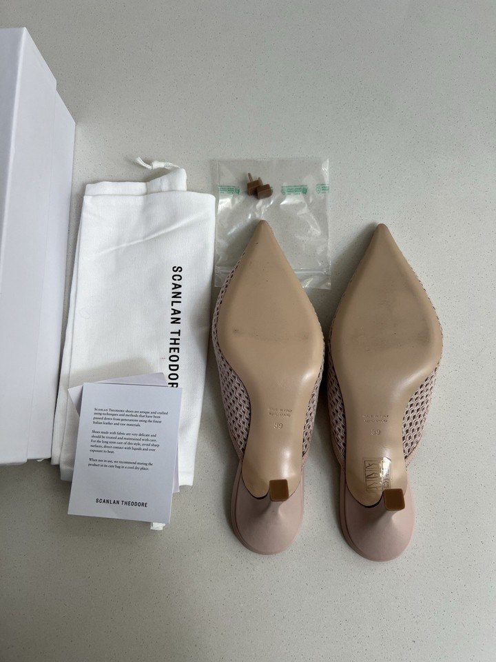 NIB Scanlan Theodore 7.5 Mesh Mule. Sz 39 Colour: Trench RRP $650 ...