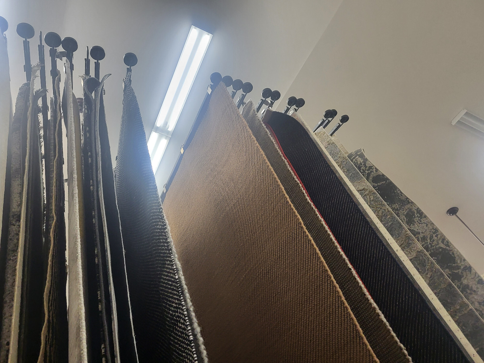 Area Rug Display Rack with 20arms to fit 40 Rugs 10 x 13 | eBay