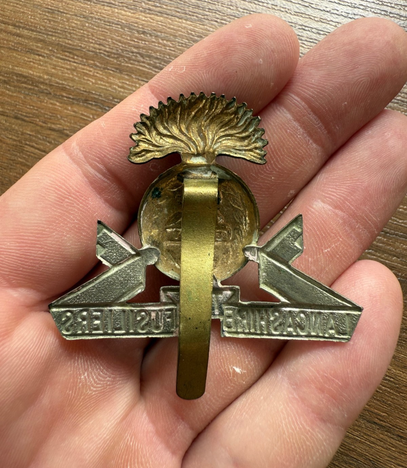 WW1 British Army BEF Lancashire Fusiliers Cap & Uniform Badge Insignia ...