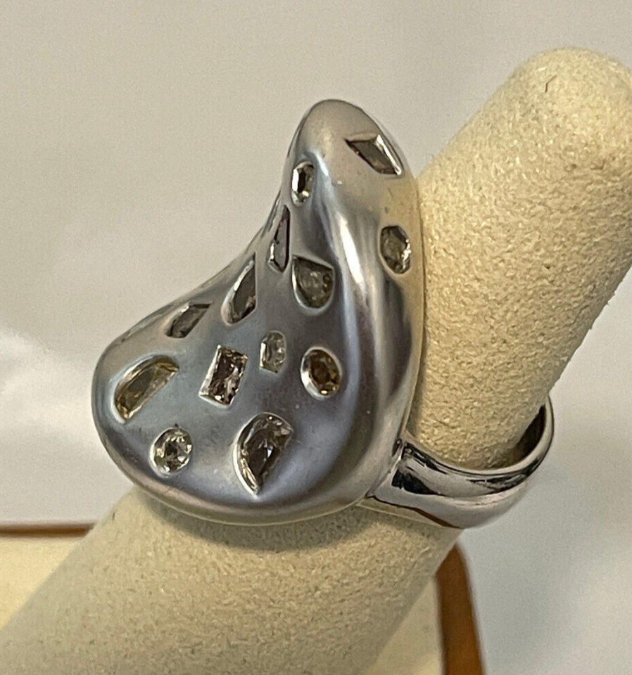 18k White Gold Ring with 25 Diamonds -- Many Colors and Cuts Gypsy ...