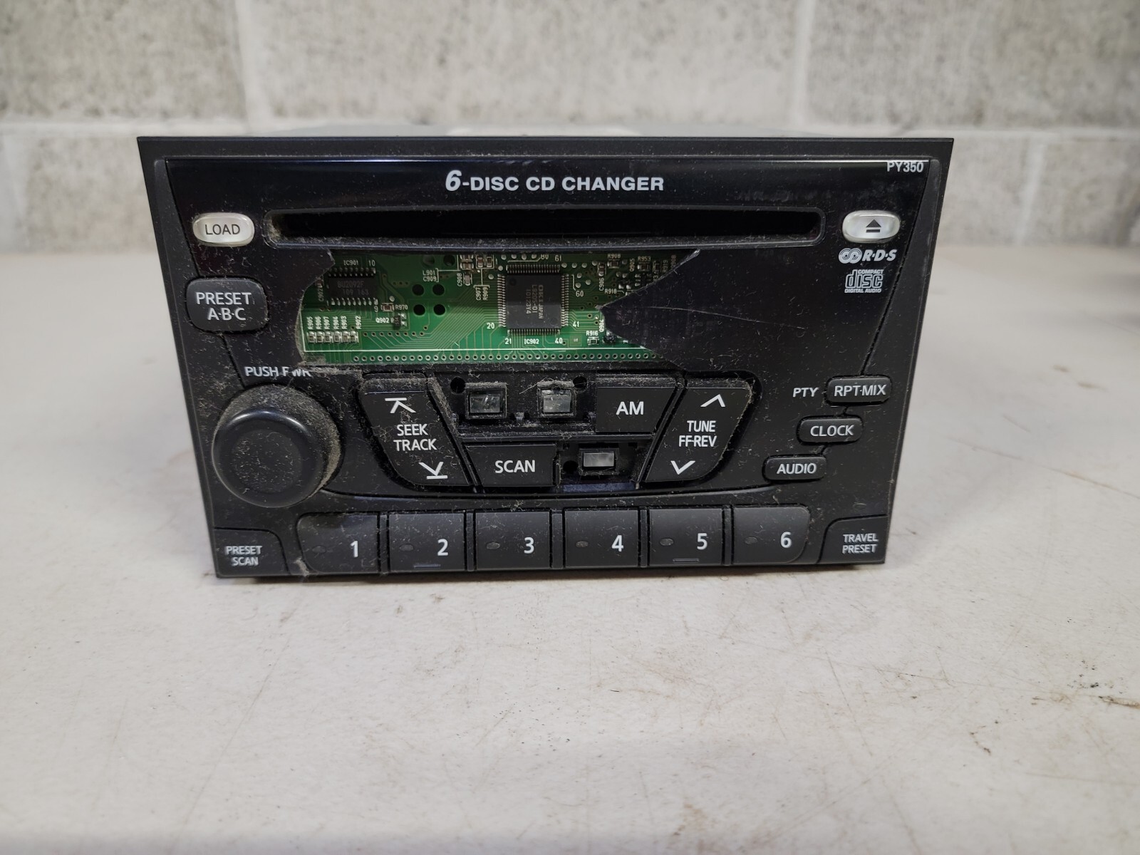 2002 XTERRA OEM Radio Stereo Receiver CD Six 6 Disc Changer 2 DIN ...