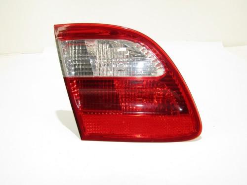 MERCEDES BENZ E W211 TAILGATE BOOT LID LIGHT Feu arrière gauche ...