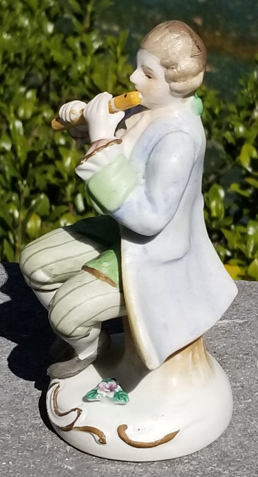 Vintage 5.5" Occupied Japan Bisque FIGURINE SEATED COLONIAL MAN PLAYING ...