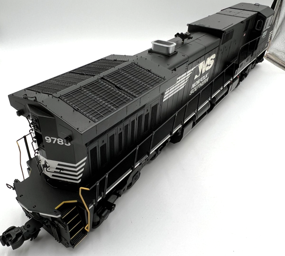 Aristo Craft G Scale Dash-9 Diesel Locomotive Norfolk Southern NS 9783 ...