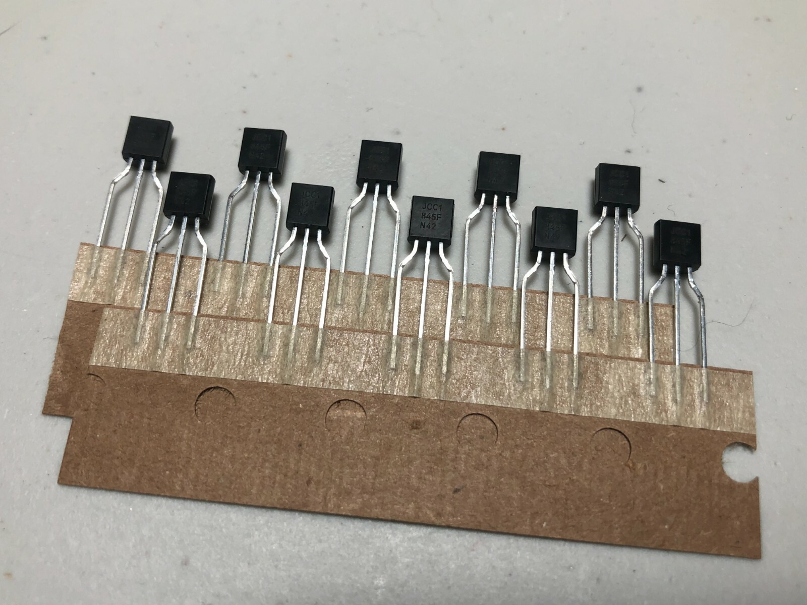 KSC1845FTA On Semi transistors 10pcs- sub for 2SC458 2SC1845 2SC1312 ...