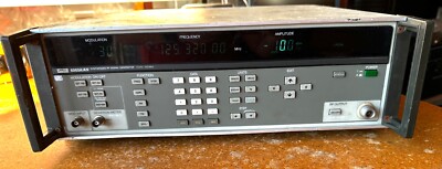 Fluke 6060A/AN Synthesized RF Signal Generator 10kHz-1050MHz | eBay