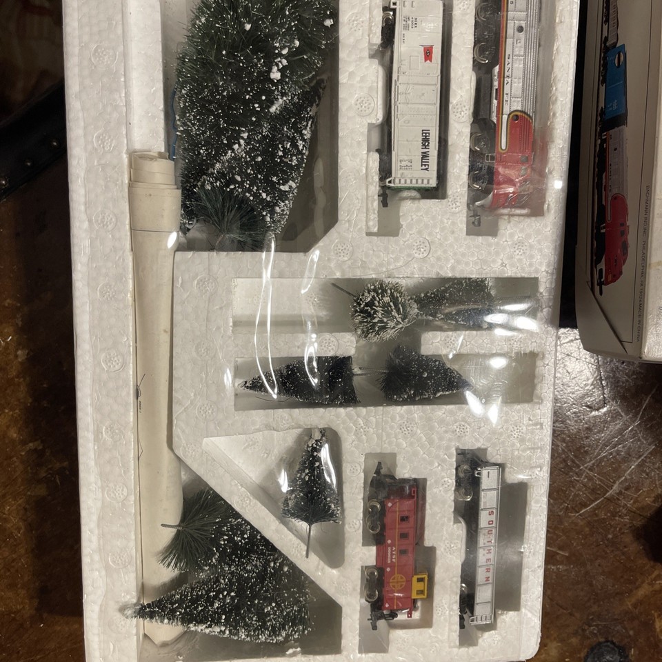 Electric N Scale Bachmann Silver Chief Train Set with Box | eBay