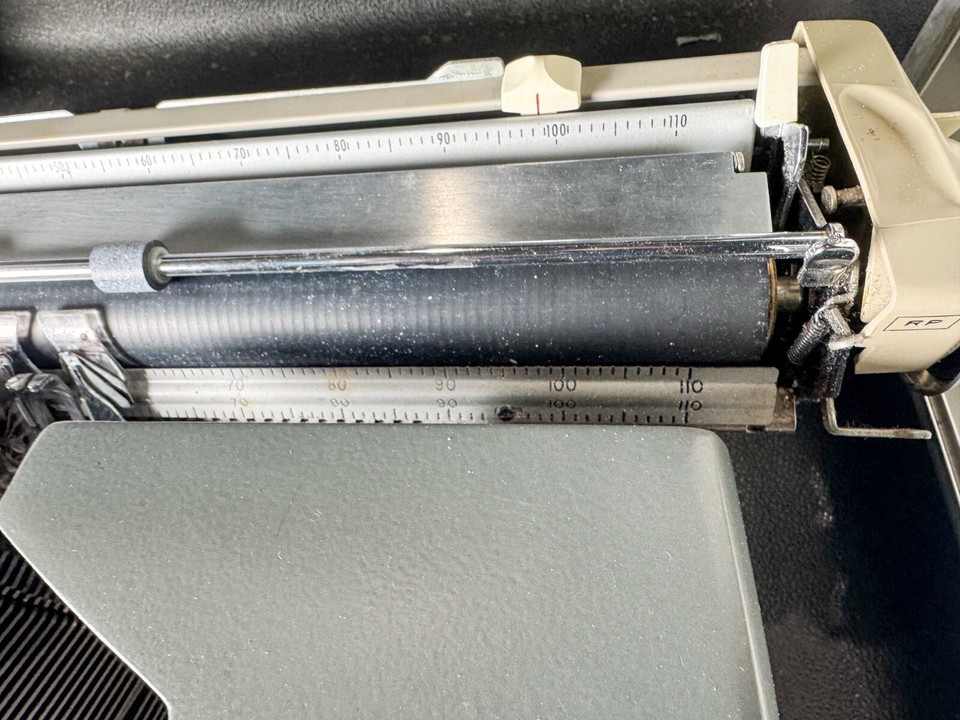 Smith-Corona Electra 120 typewriter with Case Tested And Working! | eBay