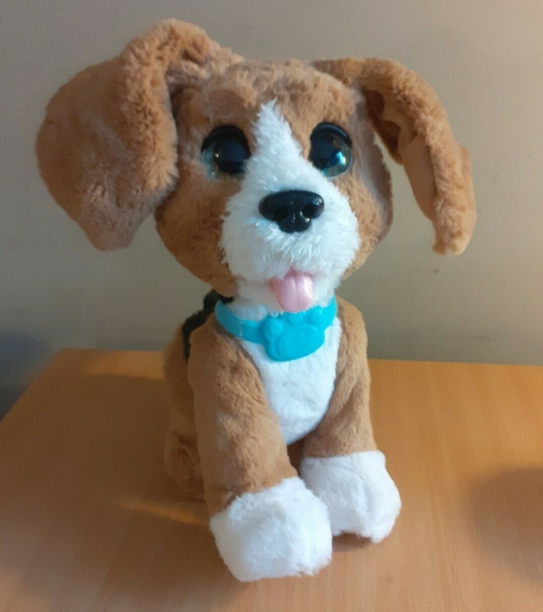 FurReal Friends B9070EF10 Chatty Charlie The Barkin Beagle Puppy Dog ...