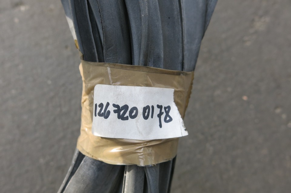 NOS Mercedes-Benz Front Left Door Seal 300SD 420/300/560SEL (1267200178 ...