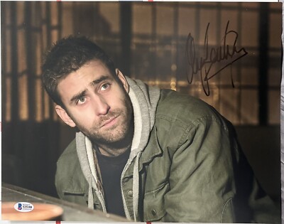 OLIVER JACKSON-COHEN SIGNED THE HAUNTING OF HILL HOUSE PHOTO 11X14 ...