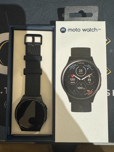 Motorola Moto Watch 120 Amoled Smartwatch w/ Heart Rate Monitor 36.3mm ...