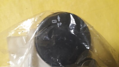 OEM GM 2018 2019 LOCKING GAS CAP GM # 84308352 GT376 | eBay