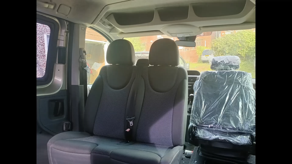 Merc Vito Sprinter double Van seat swivel. Here's how to rotate it for ...