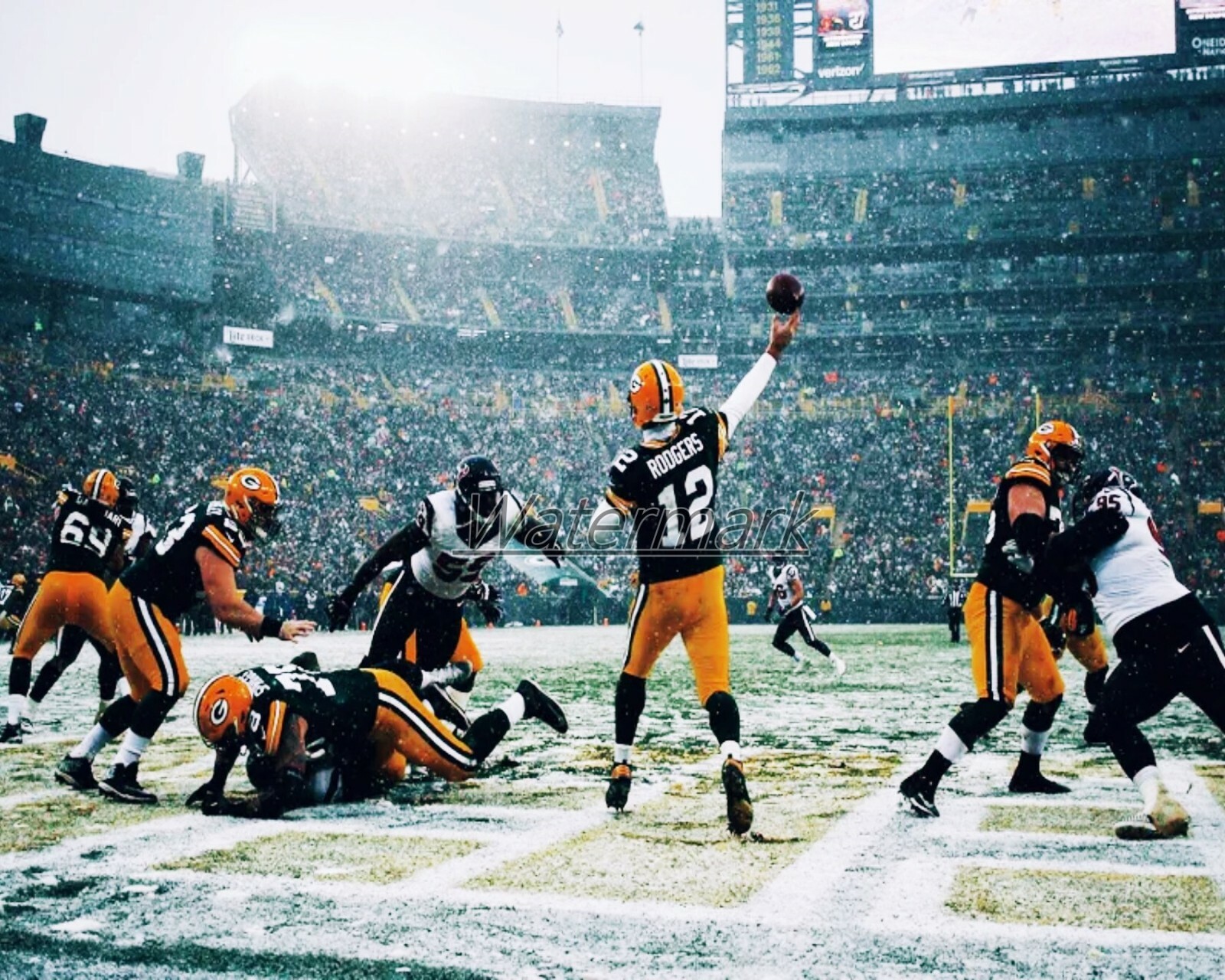 NFL QB Aaron Rodgers Green Bay Packers Game Action in the Snow 8 X 10 ...
