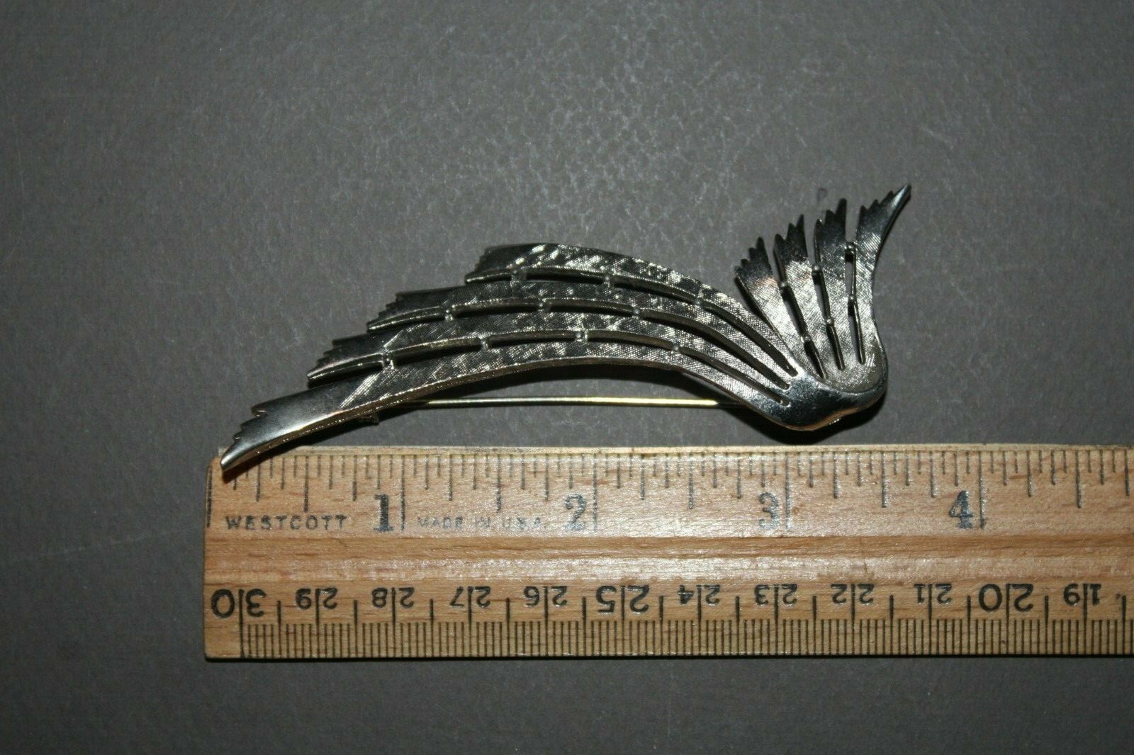 VINTAGE MODERNIST SILVER TONE CHECK MARK PIN BROOCH (… - Gem