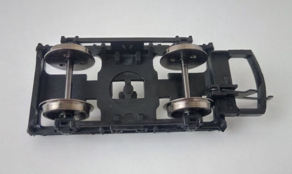 Hornby OO Gauge British Rail MK1 Coach Bogie Complete - Frame, Axles ...