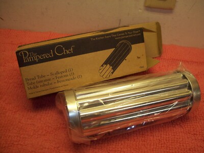 Pampered Chef Shaped Bread Tube Baking Pan Scalloped #1565 Tube ...