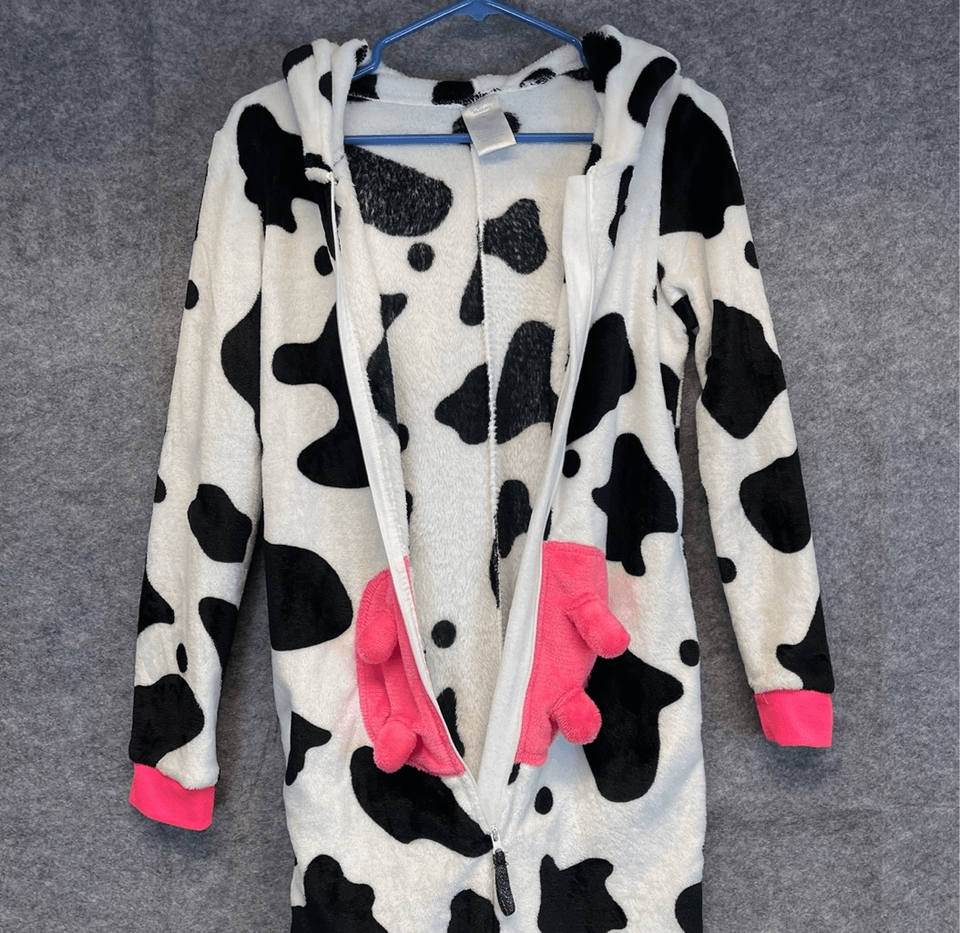 SECRET TREASURES Cow Pajamas Women’s Medium Halloween Costume One Piece ...