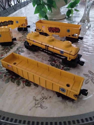 MTH-LOT OF 6-MTA CUSTOM WORK TRAINS GREAT COND. + CUSTOM FREEBIE SEE ...