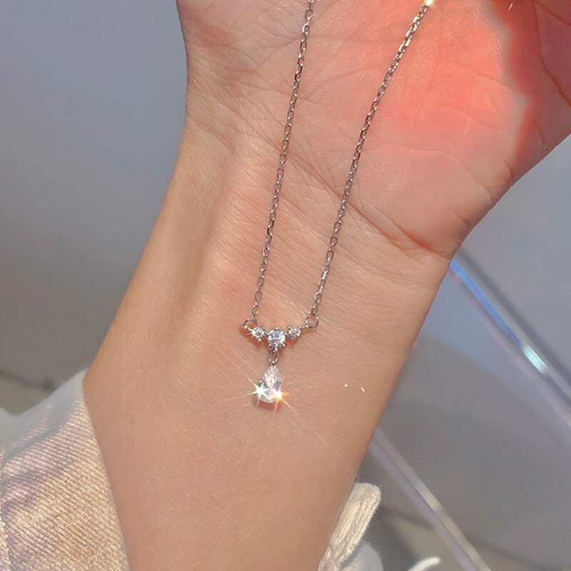 Fashion Rhinestone Pendant Necklace Clavicle Chain Trendy Simple Wrist ...