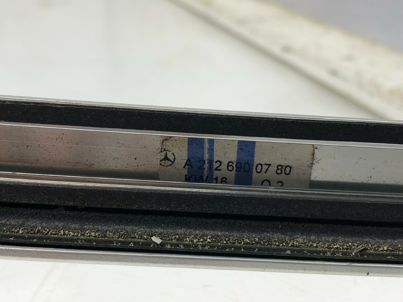 2010-2016 MERCEDES-BENZ E350 W212 LEFT DRIVER UPPER ROOF TOP MOLDING ...