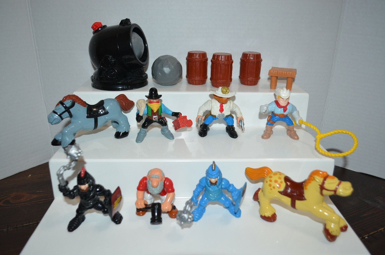1996 Fisher Price GREAT ADVENTURES Figures Lot Cowboys Knights ...