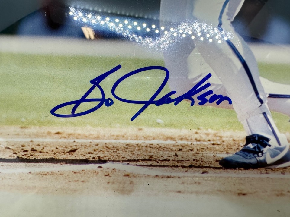 Vintage Original Bo Jackson Autographed Photo On Wooden Plaque | eBay