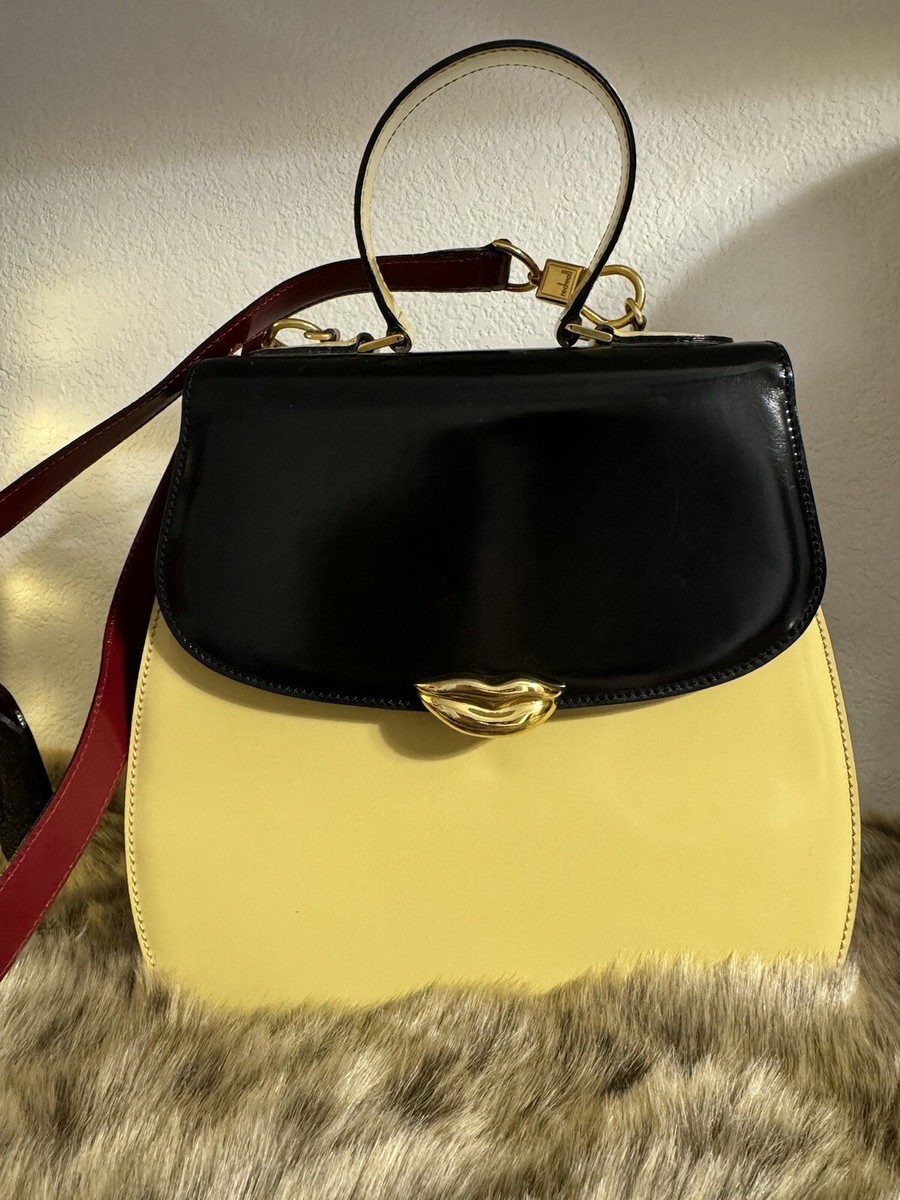 Vintage Moschino Redwall Bag #453062 Italy Extremely Rare Vintage Moschino Redwall Bag #453062 Italy Extremely Rare