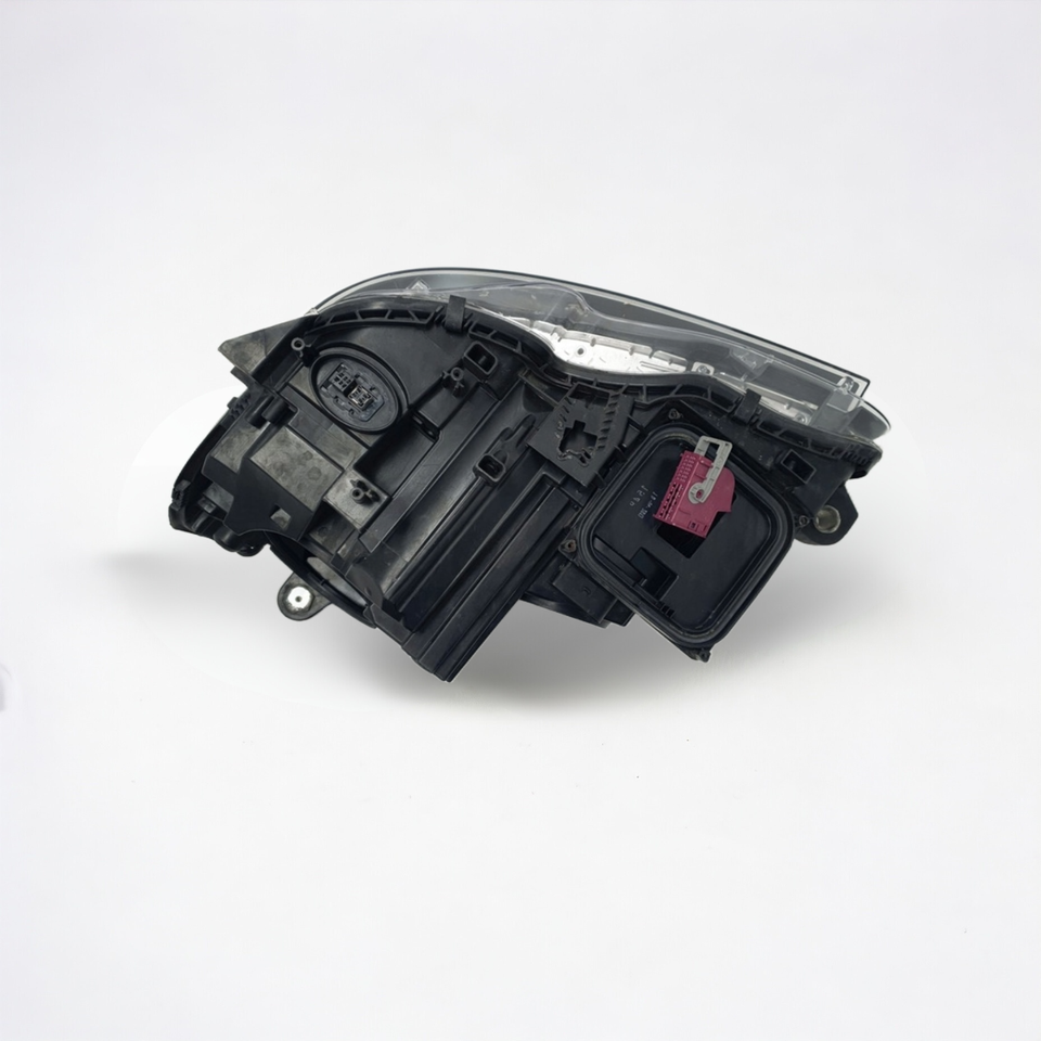 Mercedes-Benz C-Class W204 FL Bi-Xenon PAIR USED GENUINE A2048203539 ...