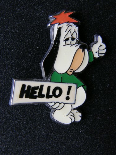 pin's auto stop DROOPY - HELLO - signé CORNER - dim:26x29mm , bd | eBay