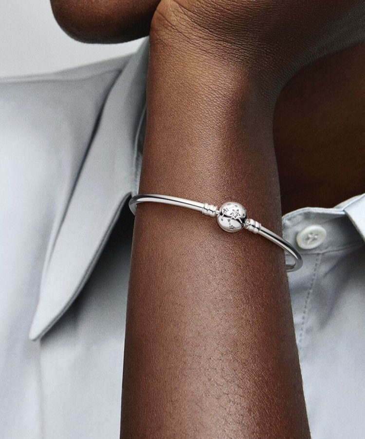 New PANDORA Moments Stars & Galaxy Bangle-590009C01-19 | eBay