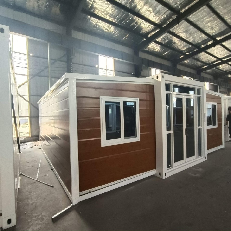 20FT Mobile Expandable Container House EMPTY - BUILD YOUR OWN INTERIOR ...