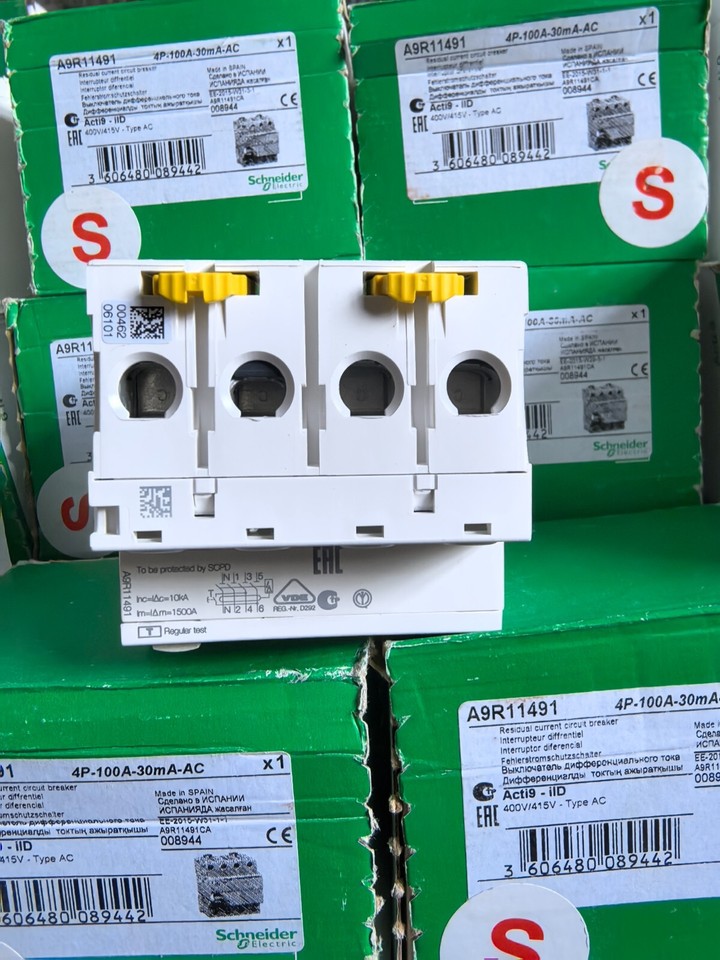 A9R11491 Schneider Acti 9 RCCD iID 4P 100A 30mA type AC,Brand new with ...