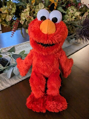 Sesame Street Little Laughs Tickle Me Elmo, Laughing, Talking 10-Inch ...