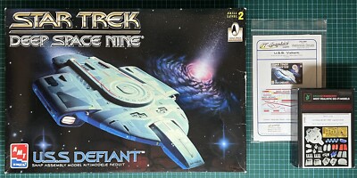 Star Trek Deep Space Nine : USS Defiant / Valiant Scale Model Kit AMT ...